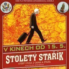 Film Stoletý stařík, který vylezl z okna a zmizel - Chytrá žena