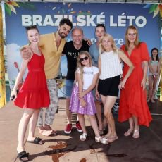 Jak prožívali volno herci ze seriálu ZOO? - Chytrá žena